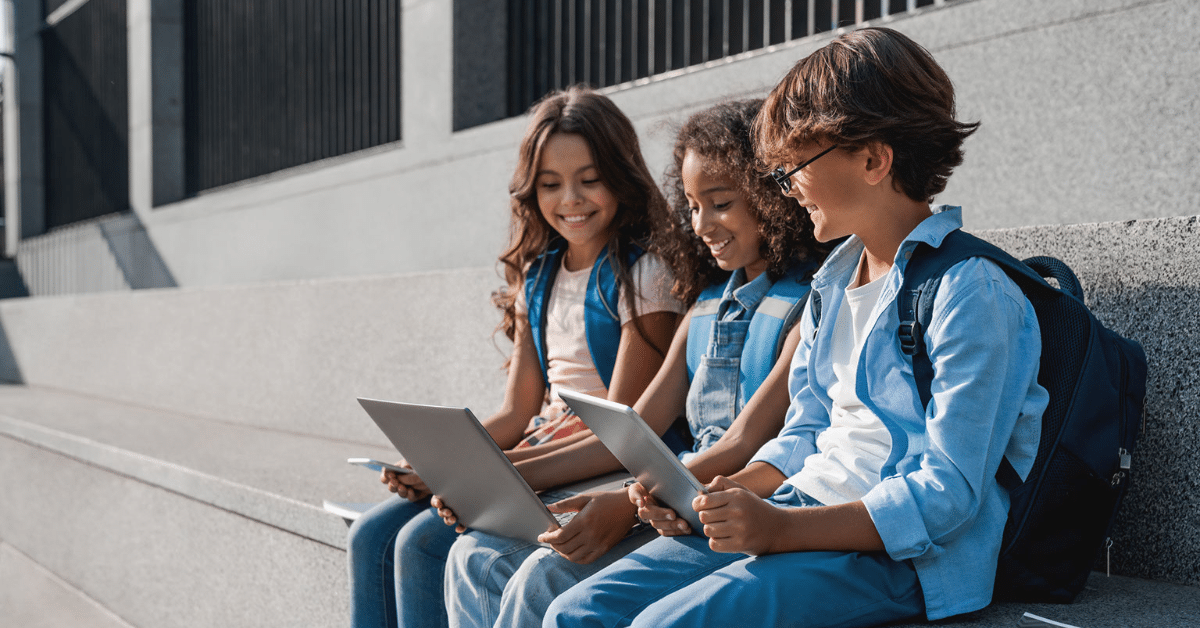 11 Practical Internet Safety Tips for Keeping Kids and Teens Safe ...